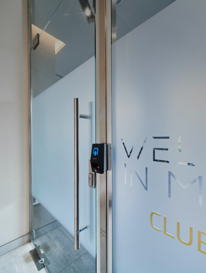 Schematech | Architectural Glass Hardware